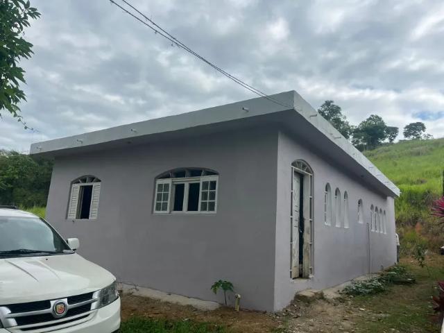 Casa com 2 Quartos e 2 banheiros à Venda, 135 m² por R$ 150.000