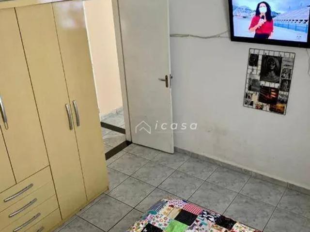 Casa com 2 Quartos e 2 banheiros à Venda, 136 m² por R$ 290.000