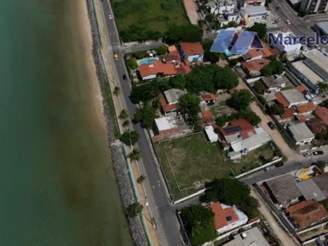 Casa com 2 Quartos e 2 banheiros à Venda, 3687 m² por R$ 1.900.000