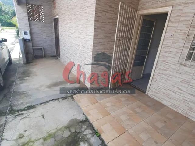 Casa com 2 Quartos e 2 banheiros à Venda, 60 m² por R$ 137.800
