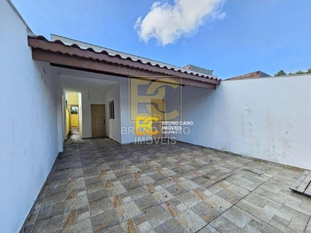 Casa com 2 Quartos e 2 banheiros à Venda, 60 m² por R$ 230.000