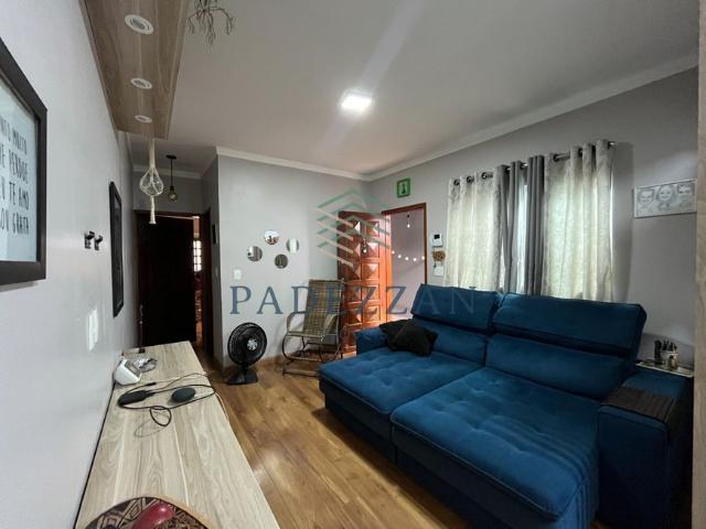 Casa com 2 Quartos e 2 banheiros à Venda, 60 m² por R$ 480.000