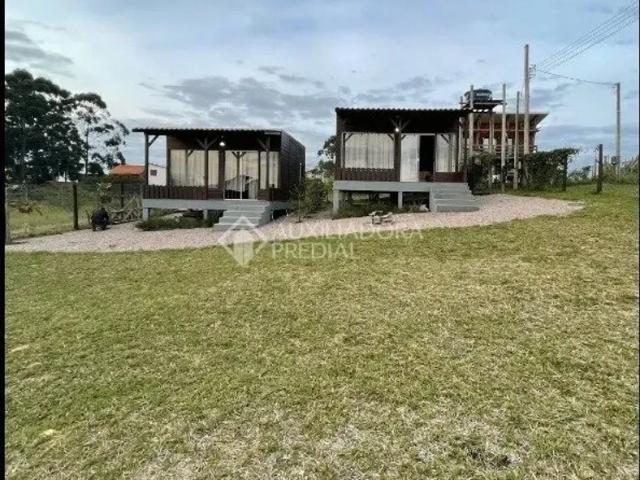 Casa com 2 Quartos e 2 banheiros à Venda, 60 m² por R$ 530.000