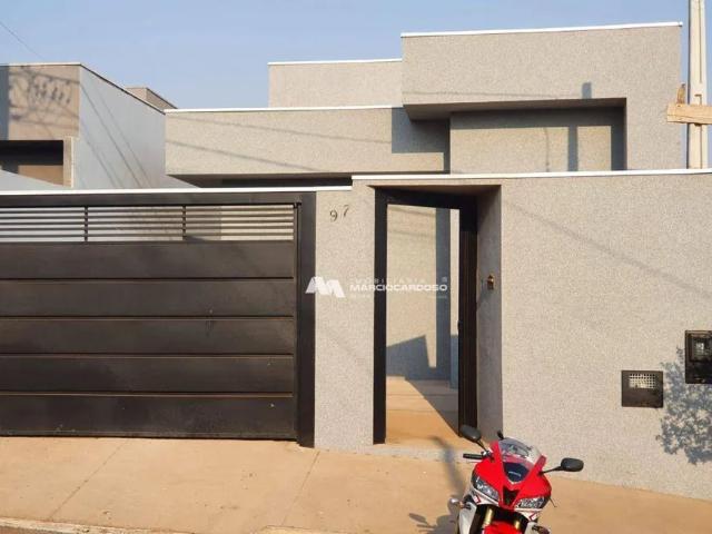 Casa com 2 Quartos e 2 banheiros à Venda, 62 m² por R$ 290.000