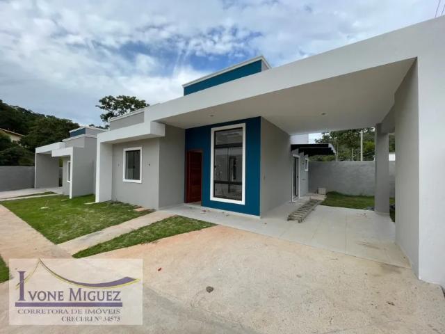Casa com 2 Quartos e 2 banheiros à Venda, 85 m² por R$ 280.000