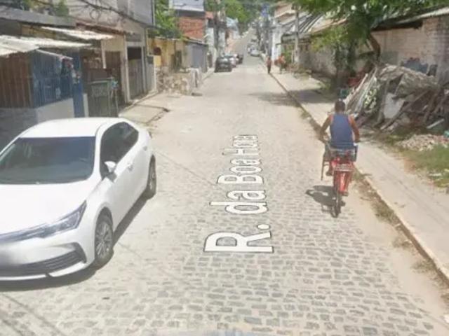 Casa com 2 Quartos e 2 banheiros à Venda, 85 m² por R$ 98.000