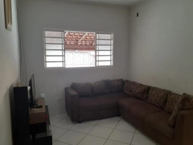 Casa com 2 Quartos e 2 banheiros à Venda, 86 m² por R$ 350.000
