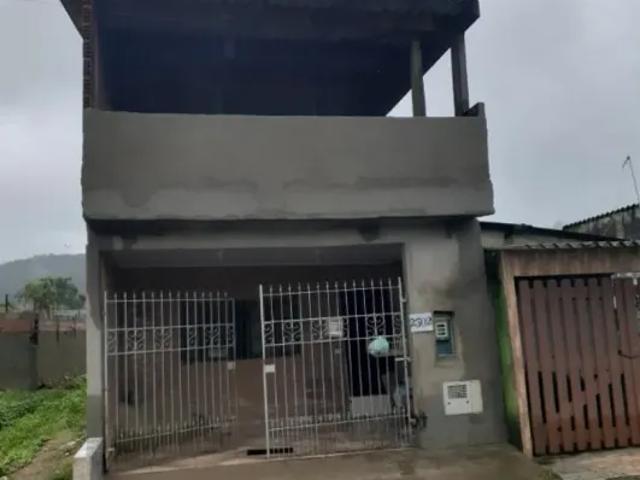 Casa com 2 Quartos e 2 banheiros à Venda, 80 m² por R$ 135.000