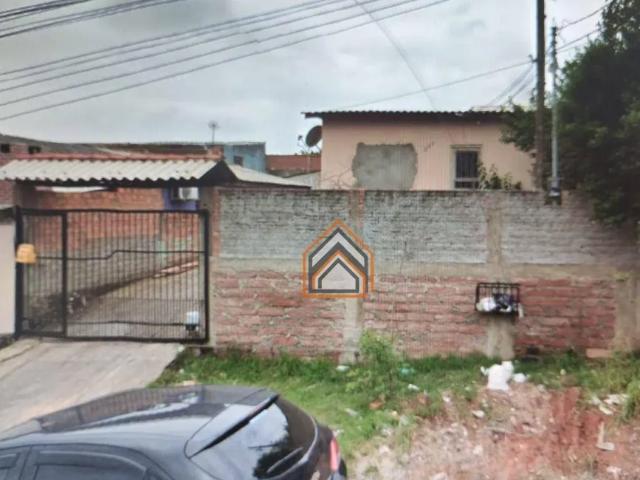 Casa com 2 Quartos e 2 banheiros à Venda, 80 m² por R$ 223.000