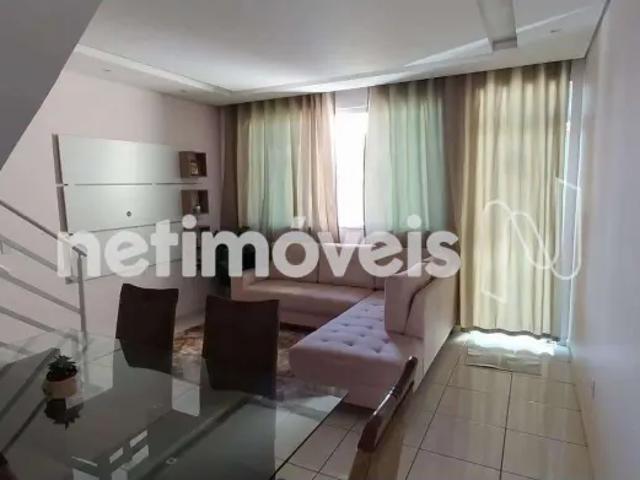 Casa com 2 Quartos e 2 banheiros à Venda, 97 m² por R$ 270.000