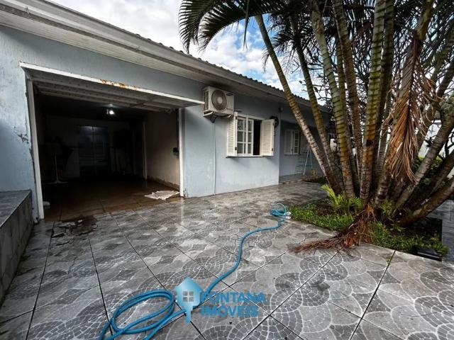 Casa com 2 Quartos e 2 banheiros à Venda, 92 m² por R$ 349.900