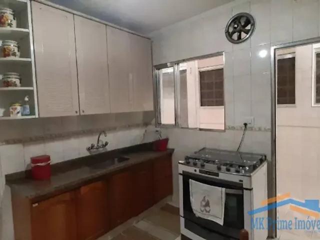 Casa com 2 quartos e 2 Vagas de Garagem