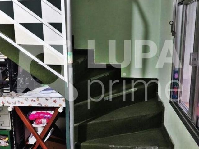CASA COM 2 QUARTOS E 2 VAGAS DE GARAGEM À VENDA NA VILA MARIA