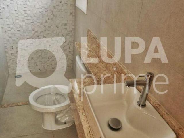 CASA COM 2 QUARTOS E 2 VAGAS DE GARAGEM À VENDA NA VILA CONSTANÇA