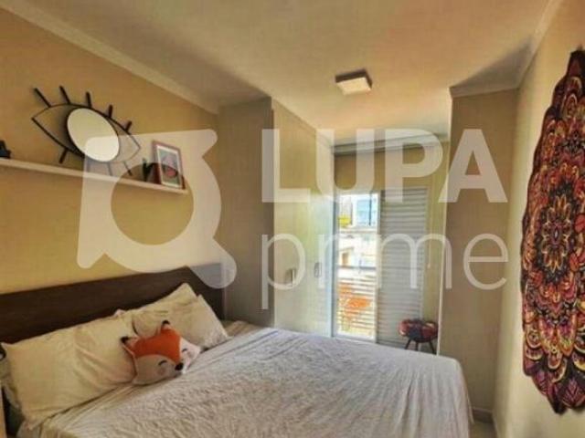 CASA COM 2 QUARTOS E 2 VAGAS DE GARAGEM À VENDA NA ÁGUA FRIA