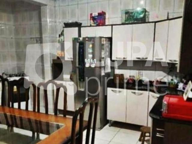 CASA COM 2 QUARTOS E 2 VAGAS DE GARAGEM À VENDA NO JAÇANÃ