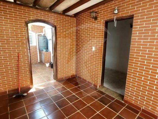 Casa com 2 Quartos e 2 Vagas, Próximo ao Tucuruvi, Confira !
