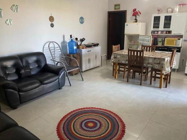 Casa com 2 quartos e 325 m² à venda em Jardim Jamaica