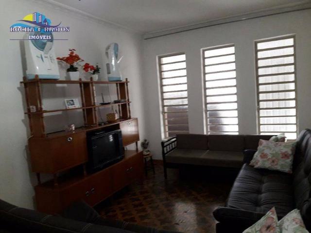 Casa com 2 Quartos e 3 banheiros à Venda, 180 m² por R$ 450.000