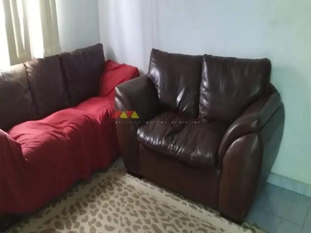Casa com 2 Quartos e 3 banheiros à Venda, 100 m² por R$ 270.000