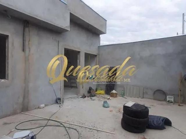 Casa com 2 Quartos e 3 banheiros à Venda, 90 m² por R$ 649.000