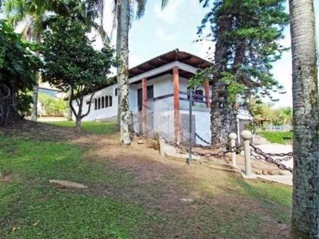 Casa com 2 Quartos e 3 banheiros para Alugar, 1000 m² por R$ 4.500/Mês