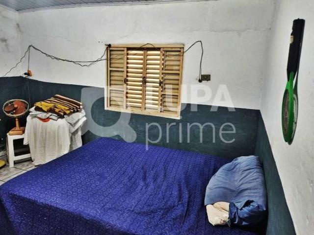 CASA COM 2 QUARTOS E 3 VAGAS DE GARAGEM À VENDA NA VILA MEDEIROS