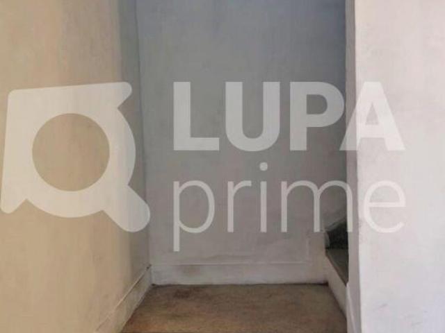 CASA COM 2 QUARTOS E 3 VAGAS DE GARAGEM À VENDA NO PARQUE EDU CHAVES
