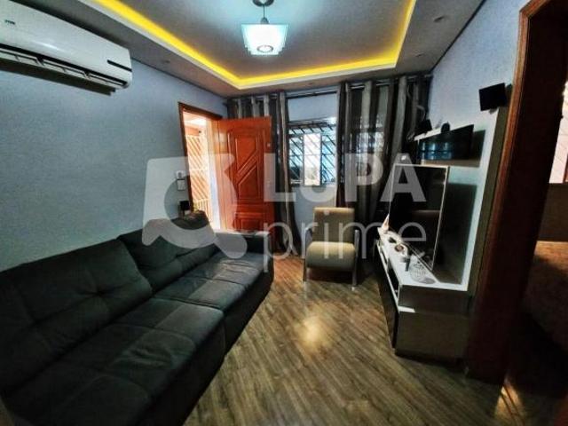 CASA COM 2 QUARTOS E 3 VAGAS DE GARAGEM À VENDA NO PARQUE NOVO MUNDO
