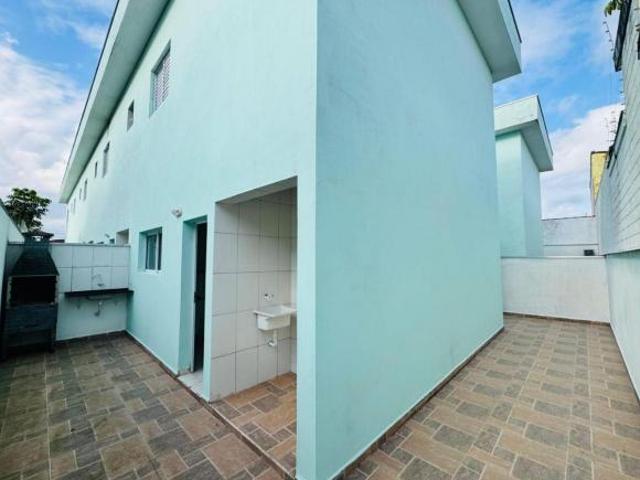 Casa com 2 quartos e área gourmet em Itanhaém