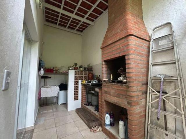 Casa com 2 quartos e área gourmet em Itanhaém