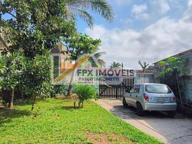Casa com 2 quartos e área gourmet em Itanhaém