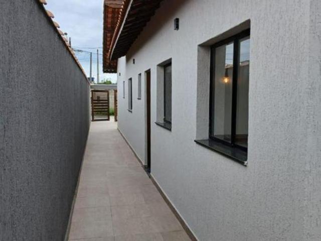 Casa com 2 quartos e área gourmet em Itanhaém
