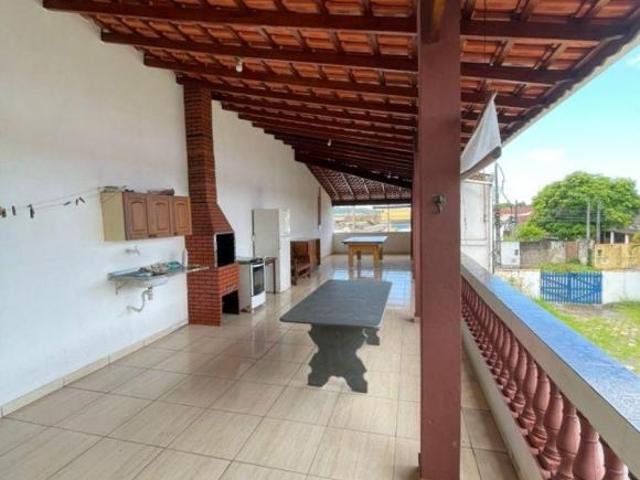 Casa com 2 quartos e área gourmet em Itanhaém