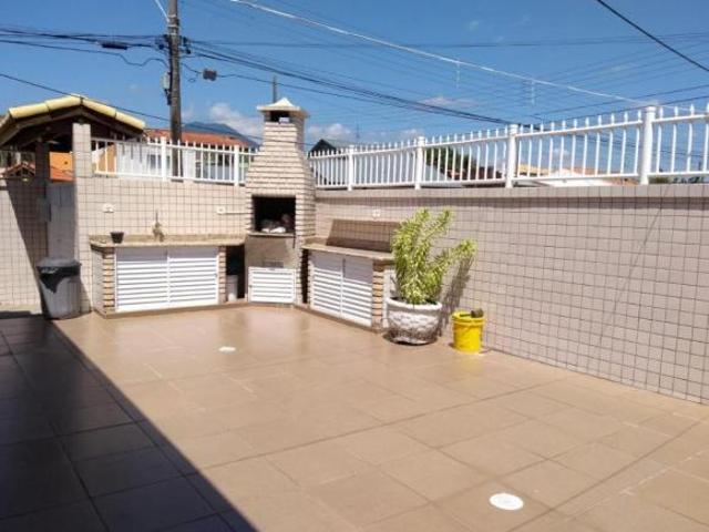 Casa com 2 quartos e área gourmet em Peruíbe