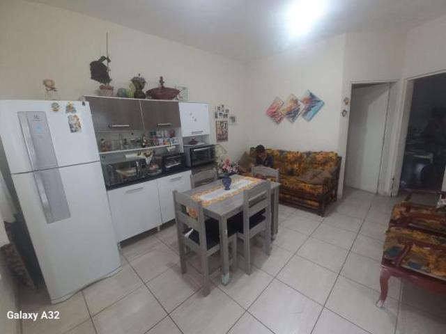 Casa com 2 quartos e churrasqueira em Itanhaém