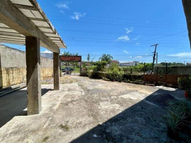 Casa com 2 quartos e jardim em Itanhaém