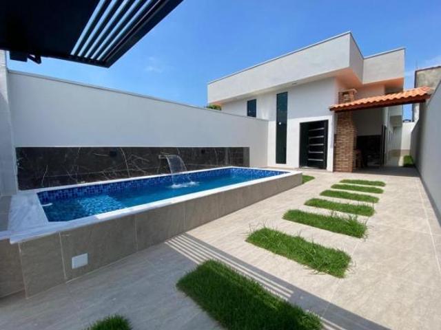 CASA COM 2 QUARTOS E PISCINA NO BAIRRO REGINA