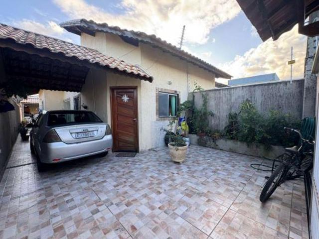 Casa com 2 quartos e piscina em Itanhaém R$ 400.000,00