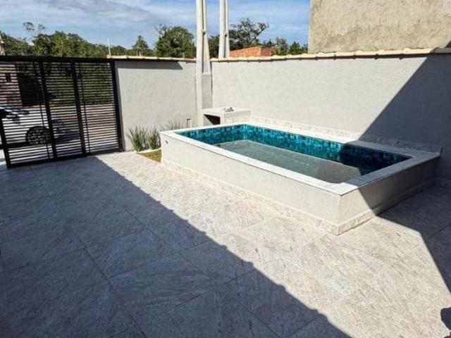 Casa com 2 quartos e piscina em Itanhaém