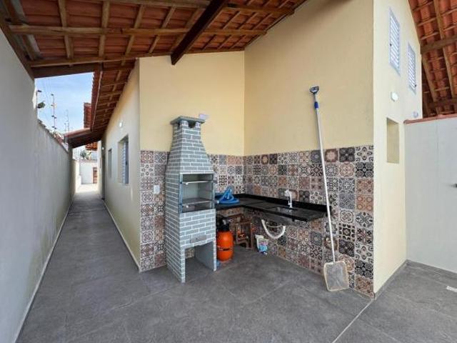 Casa com 2 quartos e piscina em Itanhaém