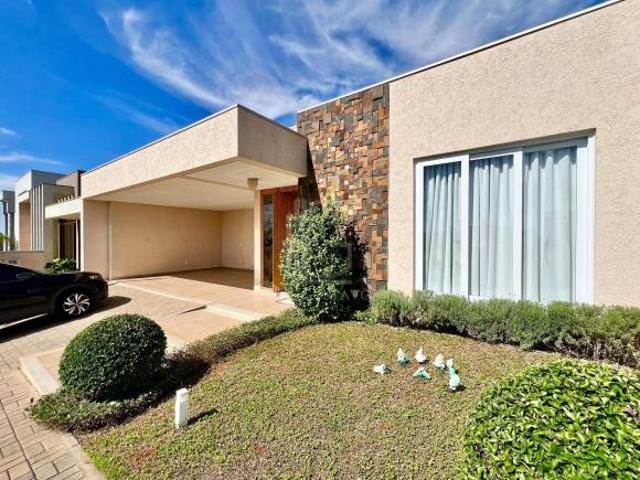 CASA COM 2 QUARTOS E PISCINA