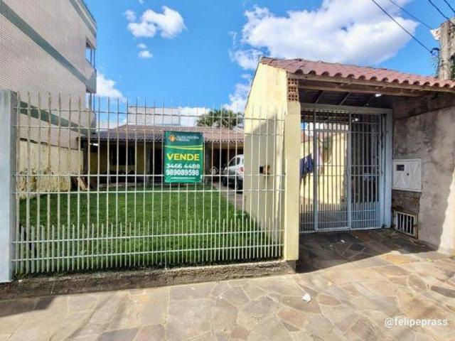 Casa com 2 quartos em endereço próprio para comércio