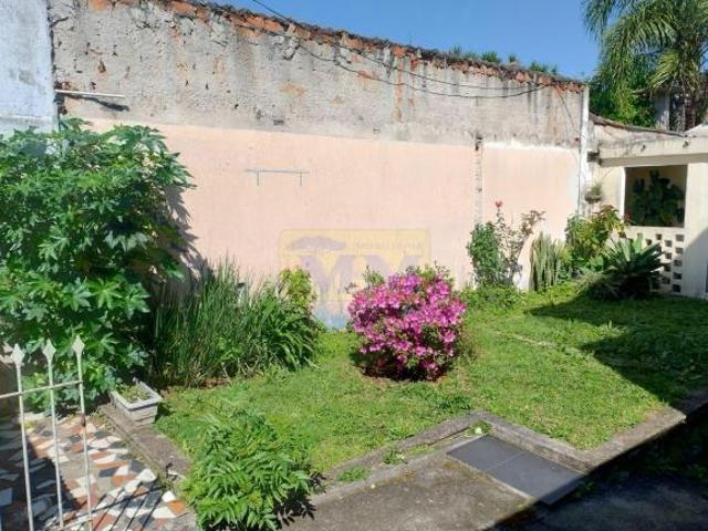 Casa com 2 quartos em excelente terreno e potencial no Jardim Cláudia – Pinhais