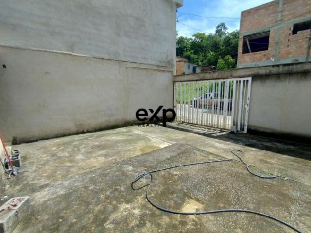 CASA COM 2 QUARTOS EM VESPASIANO