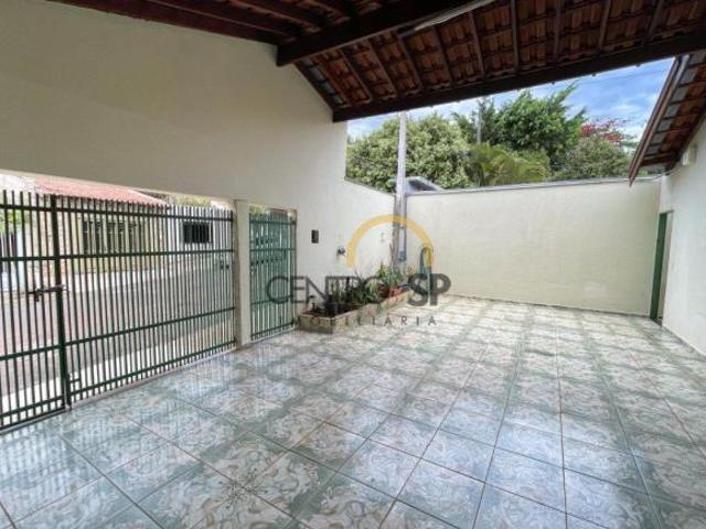 Casa com 2 quartos + edícula e quintal, á venda Eldorado / Parque Eucalíptos