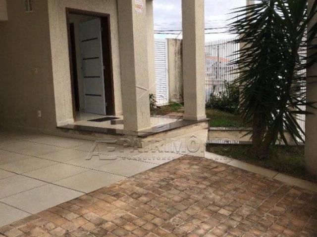 CASA COM 2 QUARTOS MARTINEZ