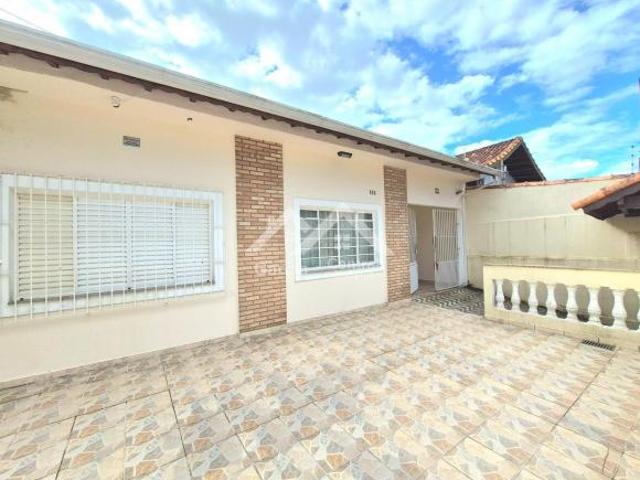Casa com 2 quartos no Centro de Peruíbe