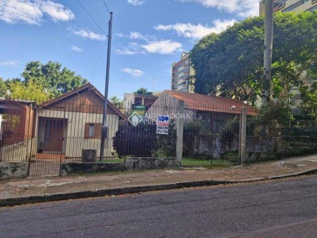 Casa com 2 quartos no bairro na Tristeza