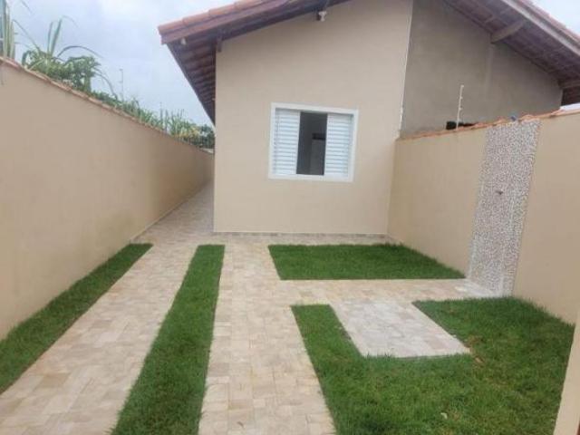 CASA COM 2 QUARTOS NO BAIRRO GAIVOTA EM ITANHAÉM
